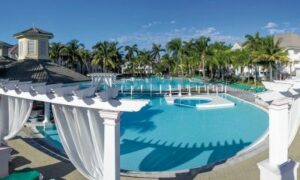 Meliá abandons management of 15 hotels in Cuba following ...